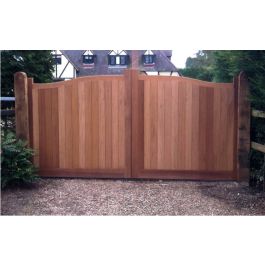 Balmoral Entrance Gate | WEBBS Builders Merchants - WEBBS Builders ...